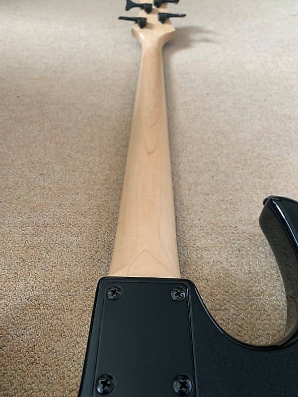 Dean Edge 09 4-String Bass Guitar Classic Black - Rock Stock Stores