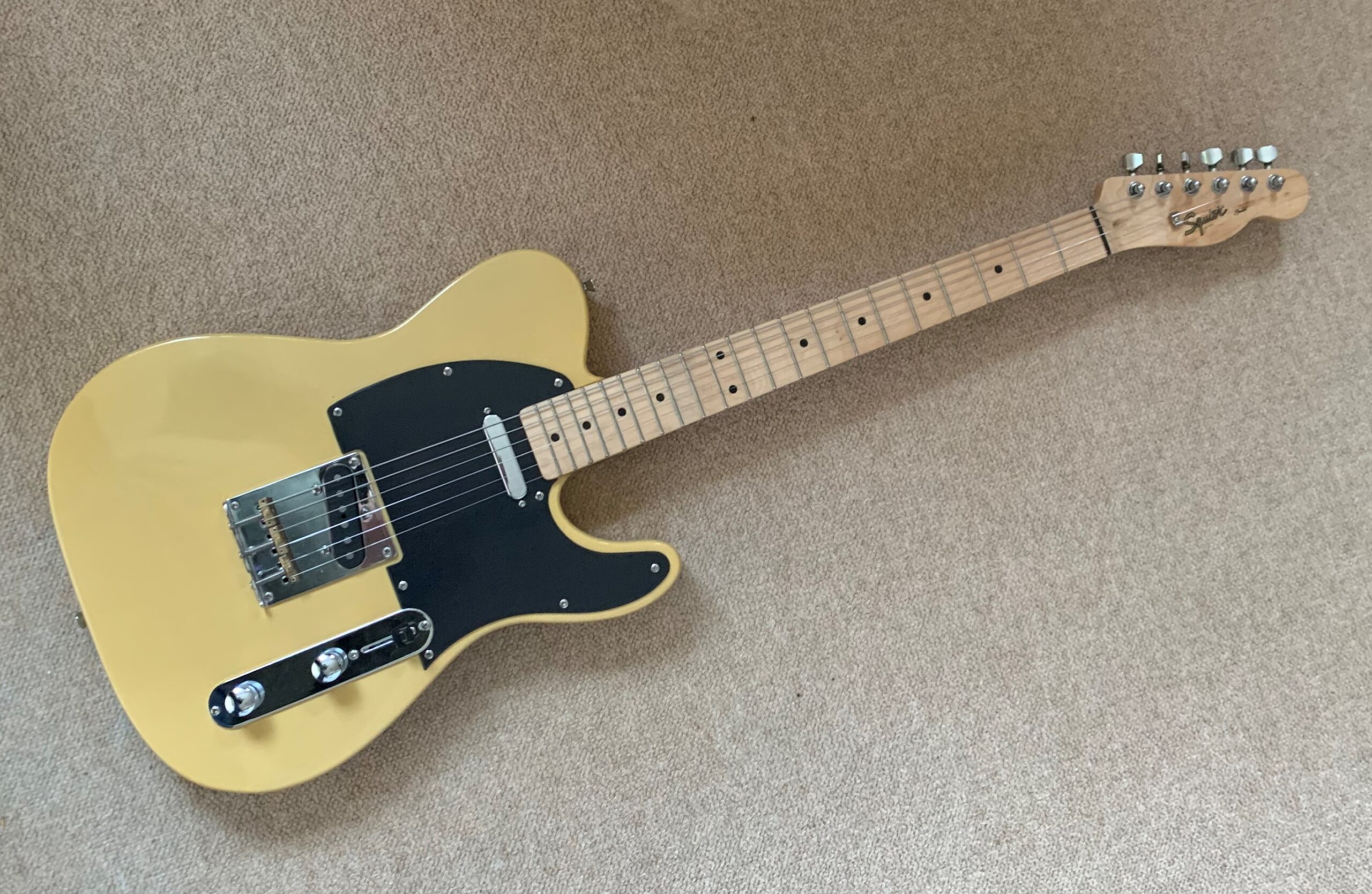 Squier telecaster in butter scotch fitted with a Shelton B Stringbender ...