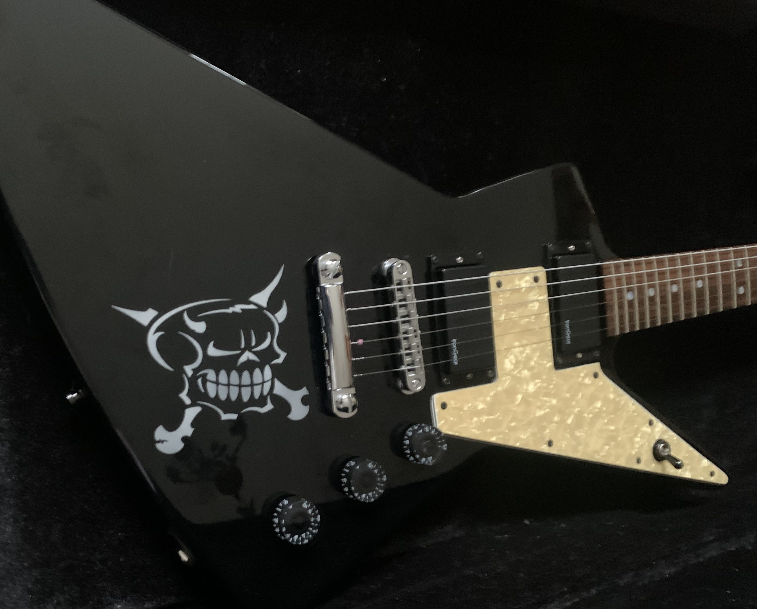 Warmoth Explorer USA Irongear pick-ups in Black - Rock Stock Stores