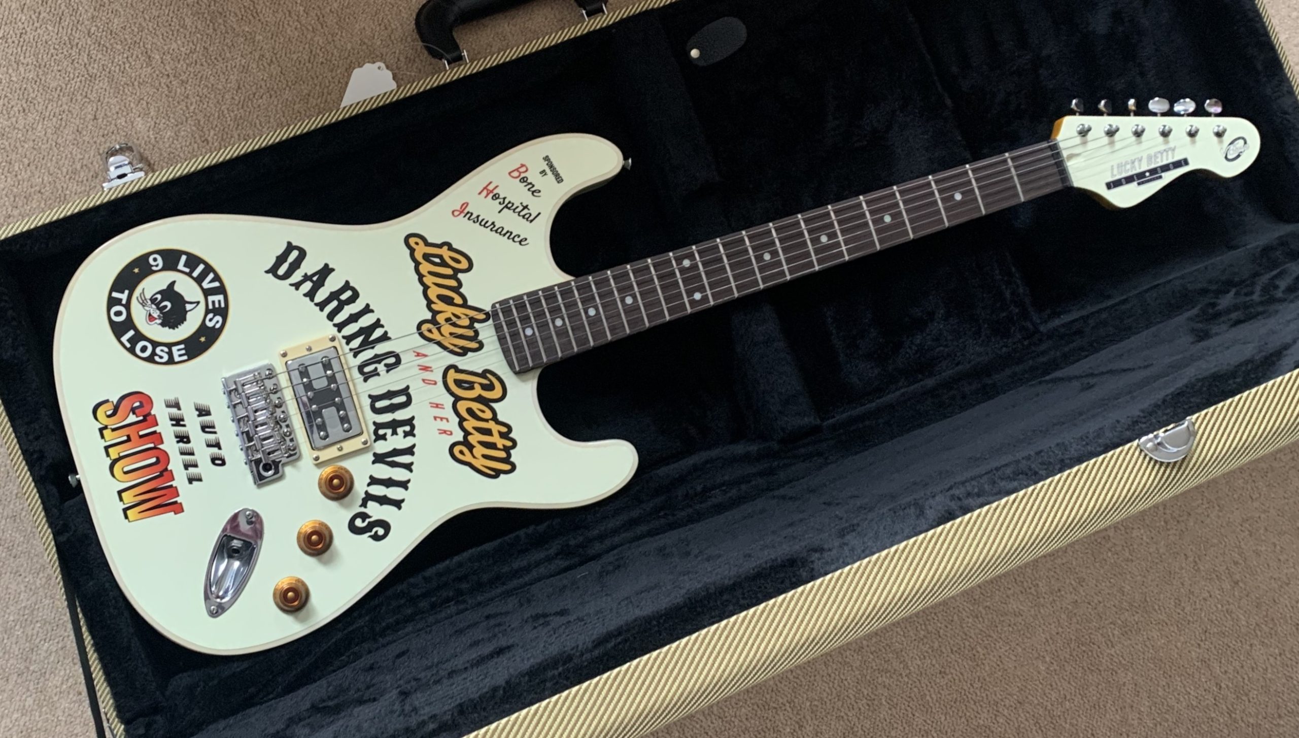 Vintage Joe Doe Lucky Betty - White - Hard Case - Rock Stock Stores