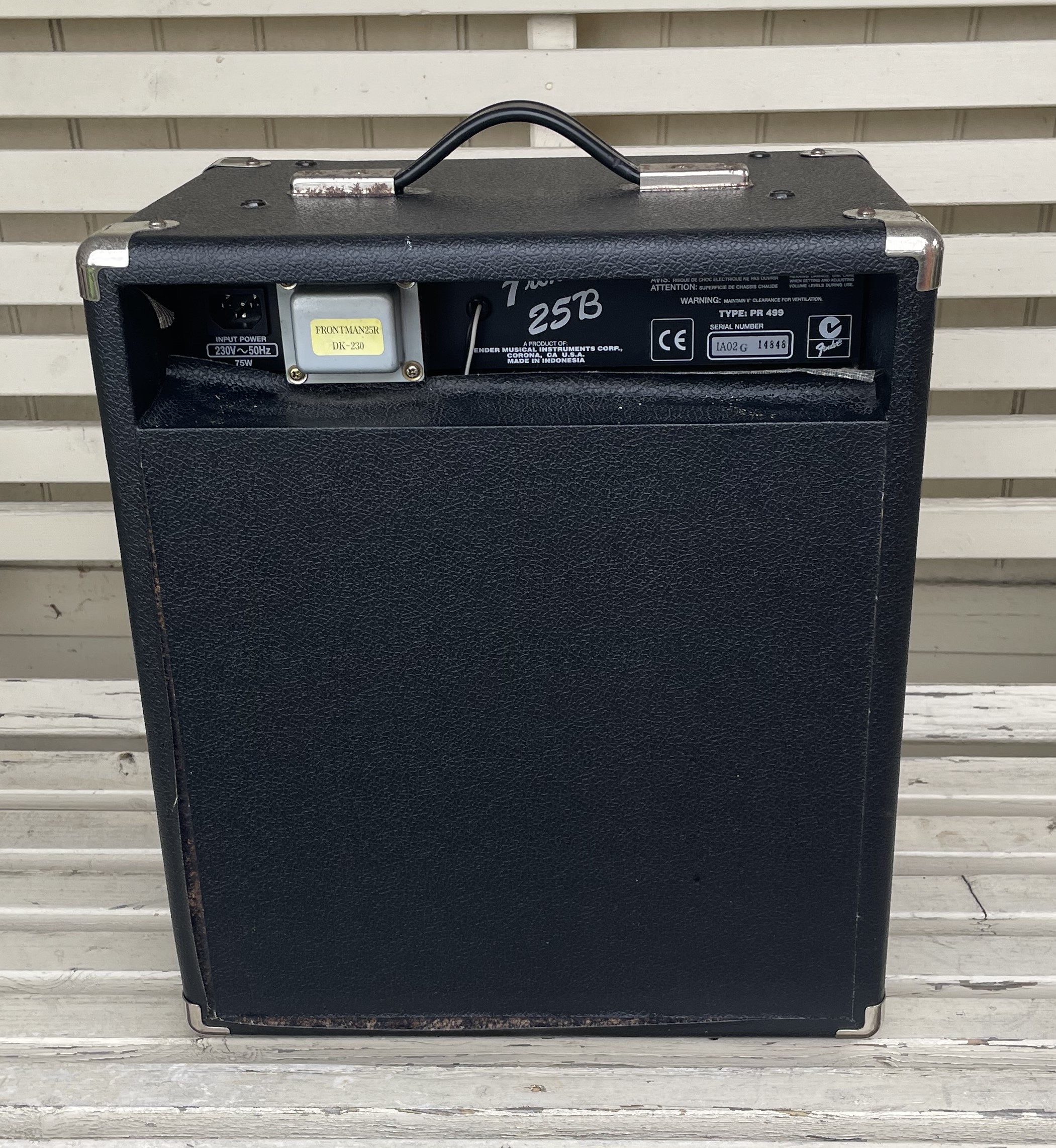 Fender Frontman 25B Bass amp - Rock Stock Stores